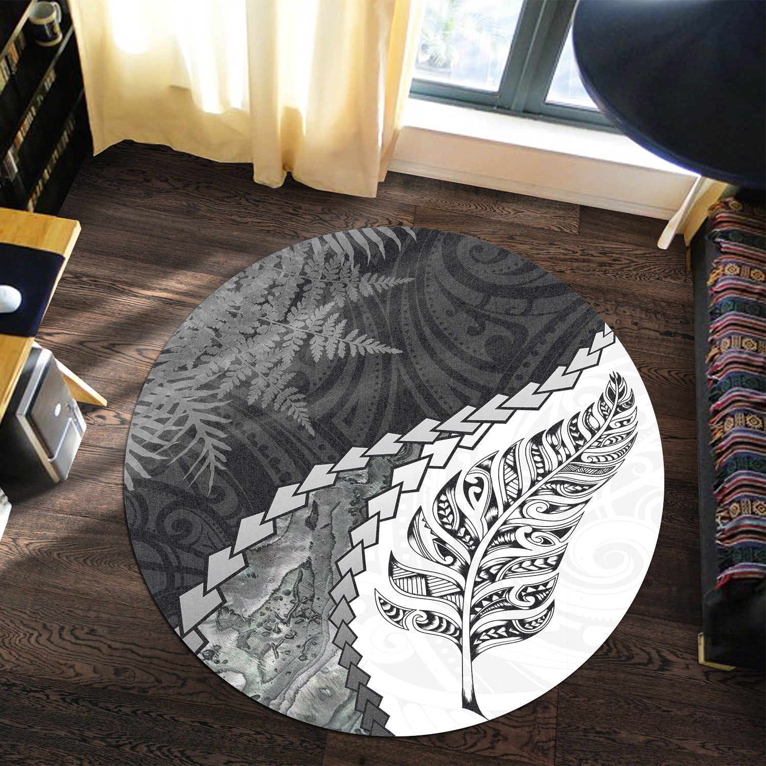 New Zealand Round Rug Silver Fern Maori Pattern | Polynesian.co